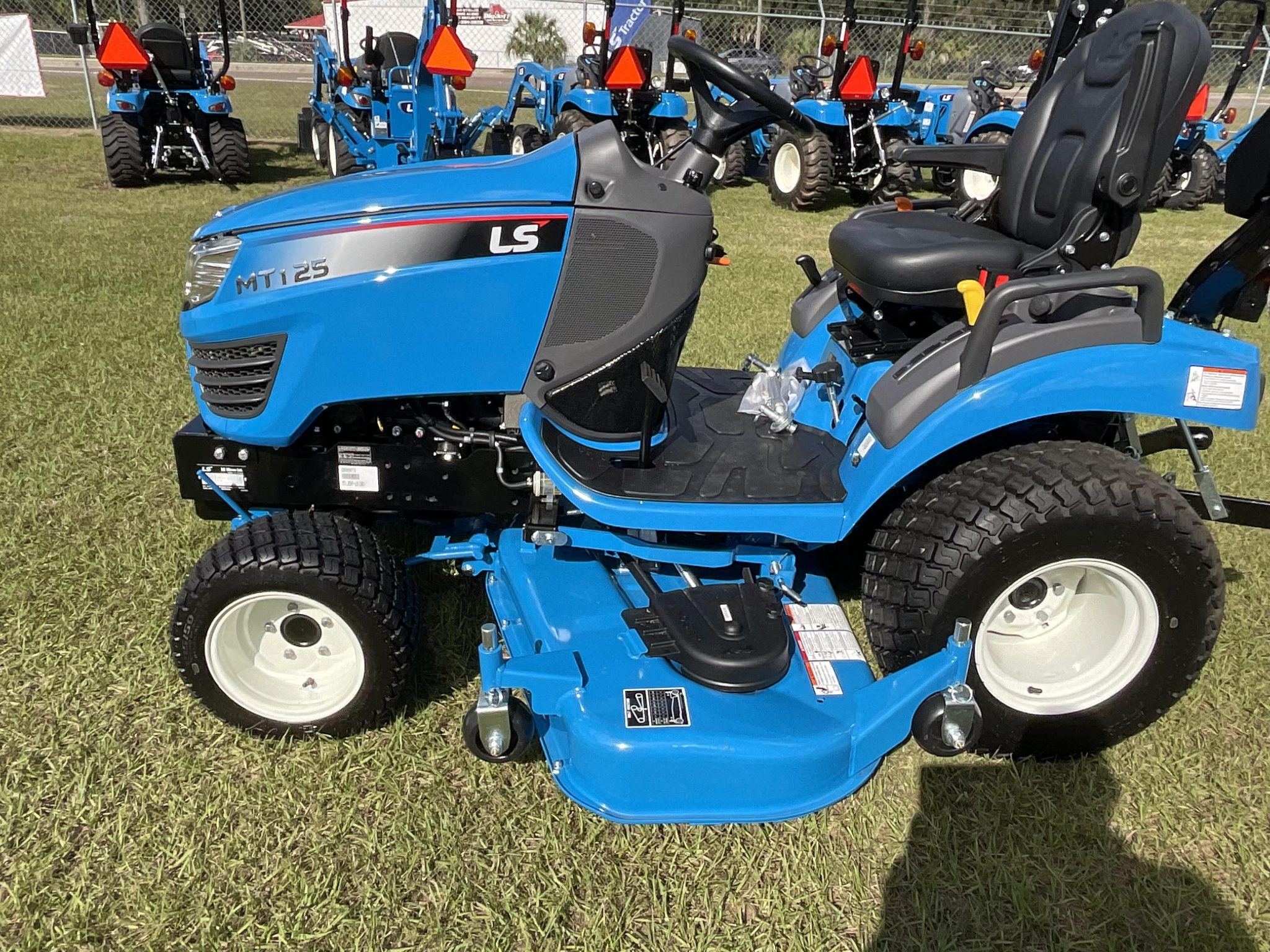 2023 LS Tractor MT125 Sub-Compact Tractor